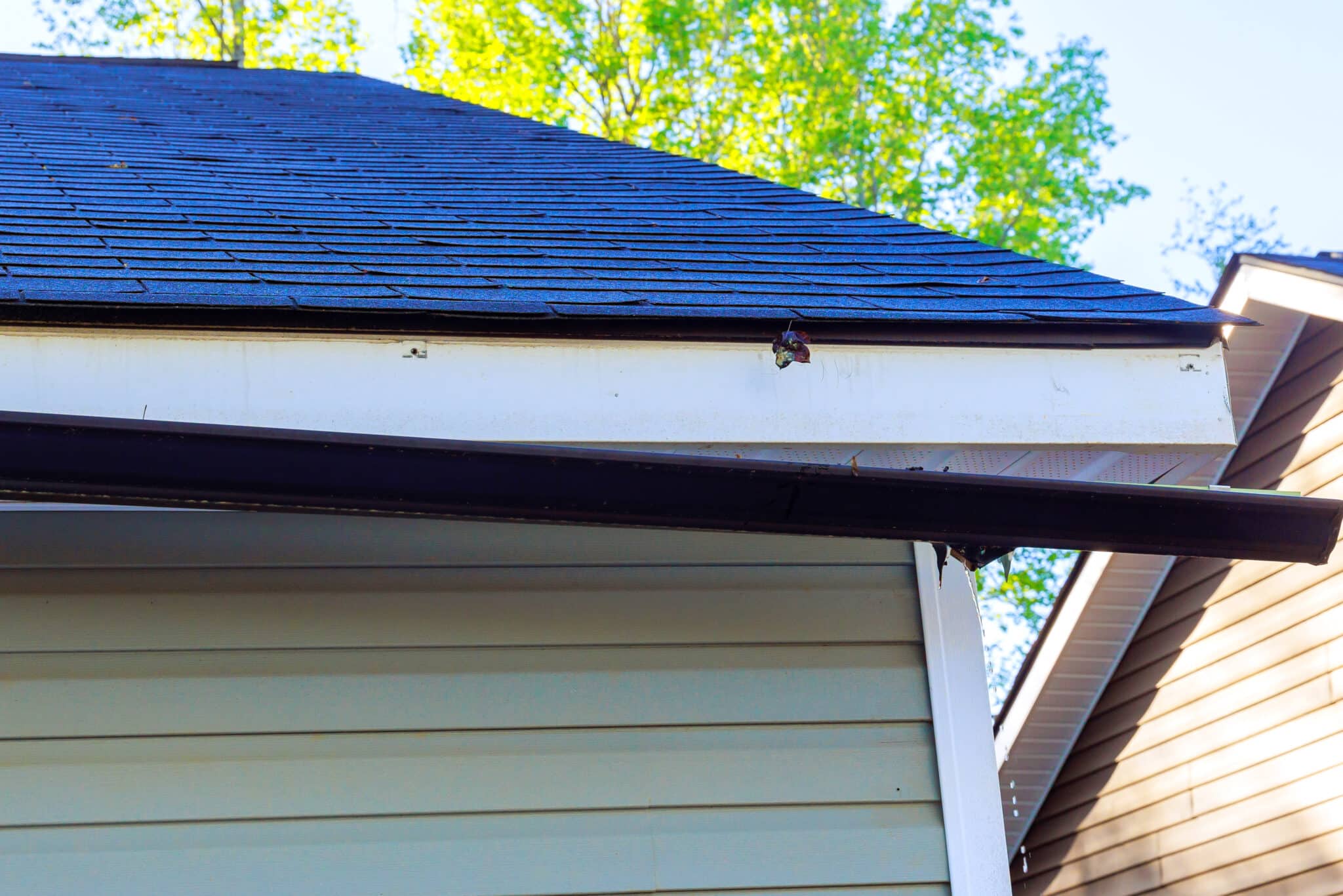 Understanding the Signs of Gutter Damage | L&S